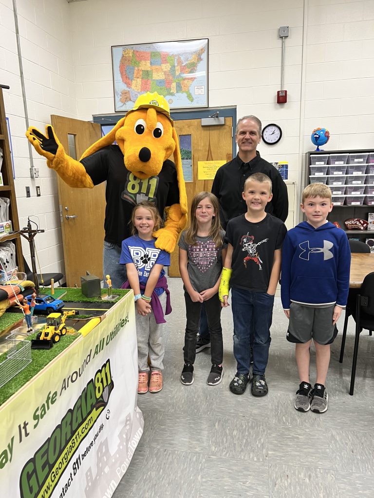 Digger Dog and Ms. Maria visit Blue Ridge Elementary – Digger Dog